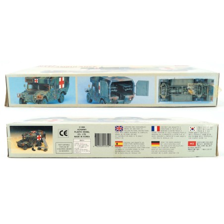 HMMWV-Hummer-Humvee M997 4x4 Ambulance - Academy (1/35)